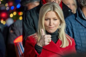 Ainsley Earhardt biography: career, Fox News, net worth, salary, relationship, family, daughter